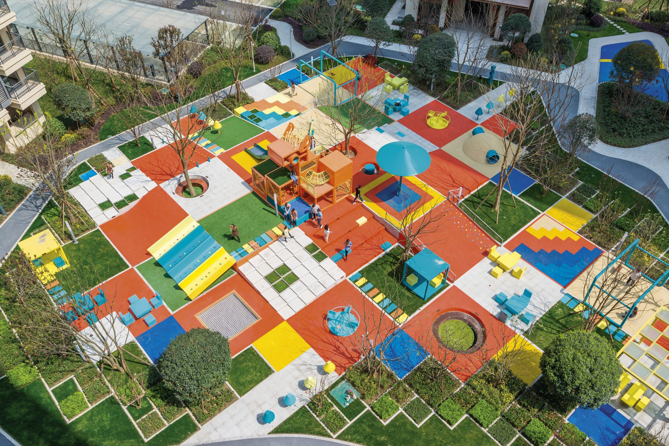 PLAYGROUND PARADISE - CITIZENK