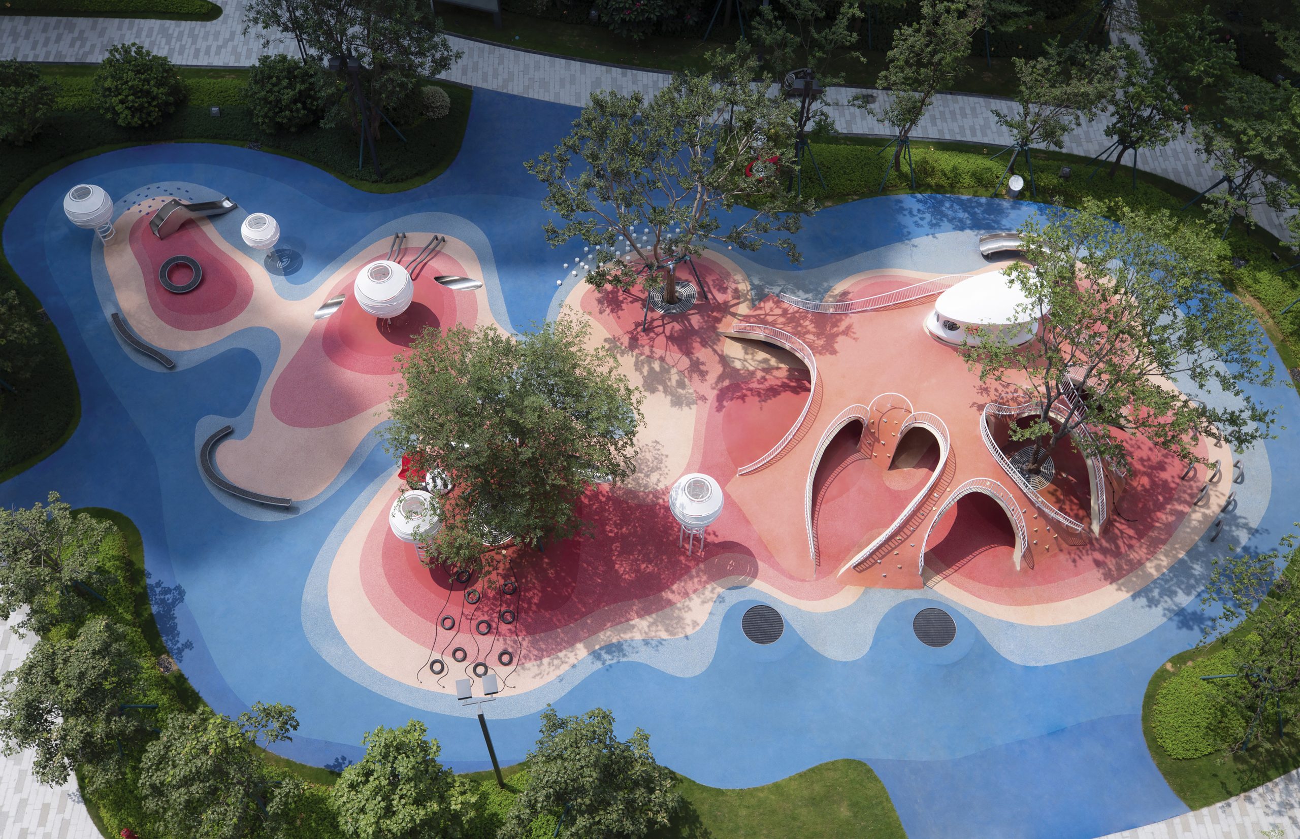 PLAYGROUND PARADISE - CITIZENK